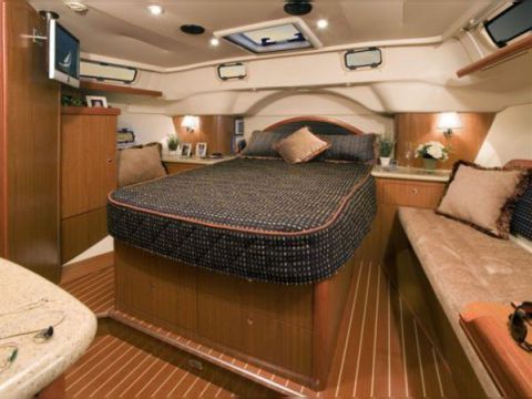 2011 Hunter Legend 45 Cc for sale. View price, photos and Buy 2011 ...