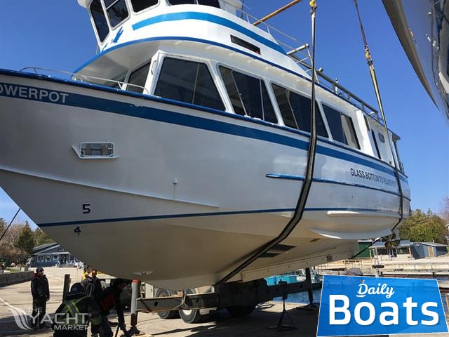 2000 Custom Built 1978/2000 14.39M X 4.82M X 1.71M Aluminum 46 Pax ...