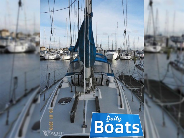 1982 Moody 333 for sale. View price, photos and Buy 1982 Moody 333 #170646