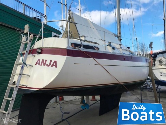 1982 Moody 33 for sale. View price, photos and Buy 1982 Moody 33 #171804