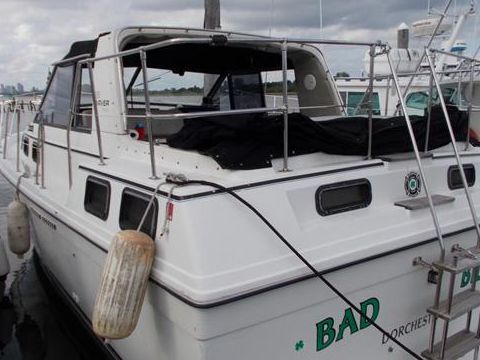 1983 Carver 28 Riviera for sale. View price, photos and Buy 1983 Carver ...