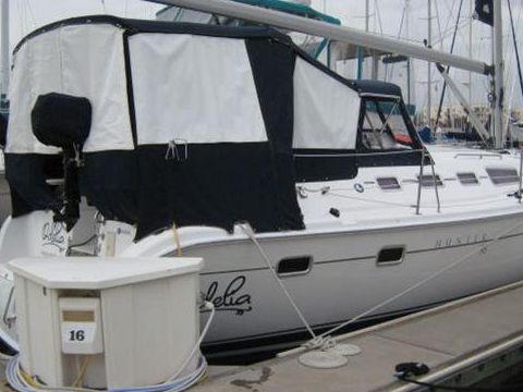 2008 Hunter Legend 38 for sale. View price, photos and Buy 2008 Hunter ...