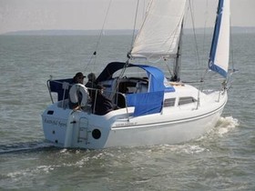 2001 Hunter Channel 27 for sale. View price, photos and Buy 2001 Hunter ...