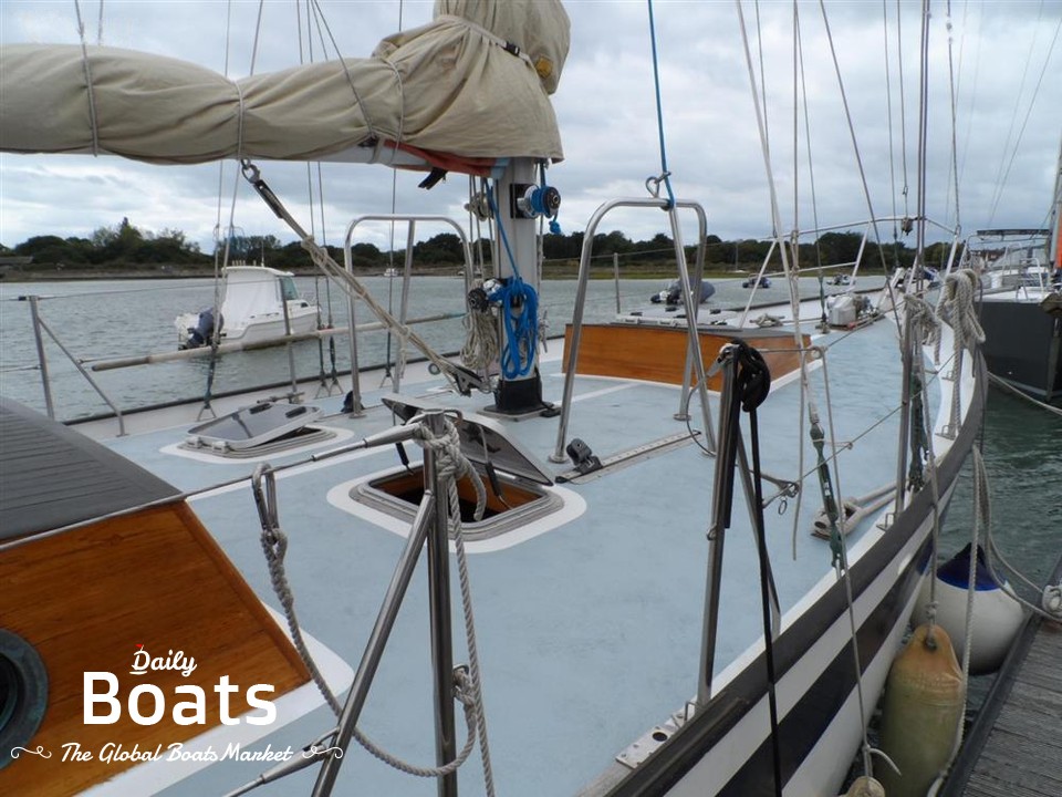 1991 Saltram Saga 40 for sale. View price, photos and Buy 1991 Saltram ...