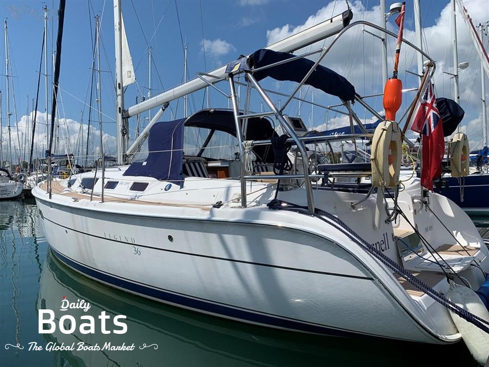 2005 Hunter Legend 36 for sale. View price, photos and Buy 2005 Hunter ...