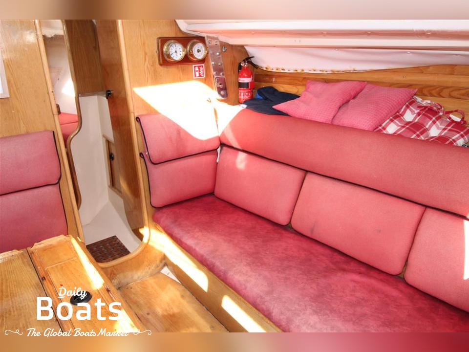 1984 Contessa 33 for sale. View price, photos and Buy 1984 Contessa 33 ...