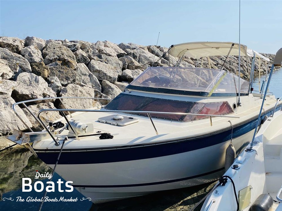 1986 Jeanneau Leader 850 for sale. View price, photos and Buy 1986 ...