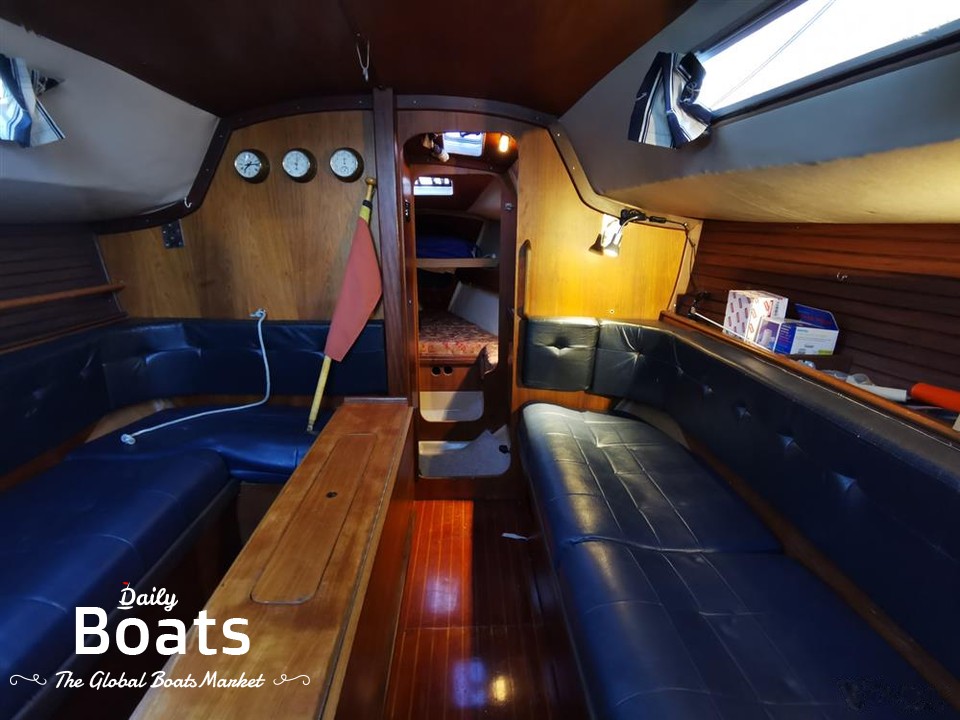 1982 Bénéteau Boats First 30E for sale. View price, photos and Buy 1982 ...