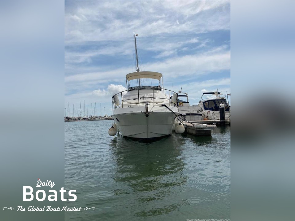 2007 Azimut Yachts 39 Evolution for sale. View price, photos and Buy ...