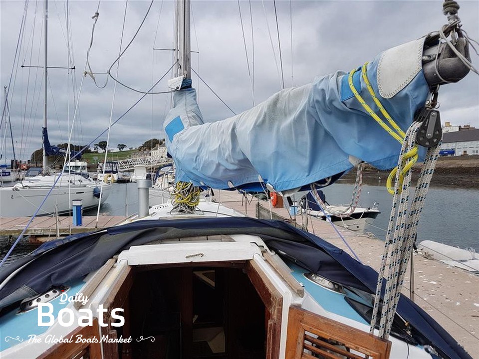 1982 Elizabethan 33 for sale. View price, photos and Buy 1982 ...