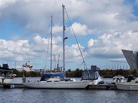 1982 Elizabethan 33 for sale. View price, photos and Buy 1982 ...