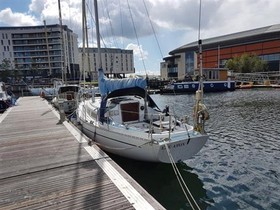 1982 Elizabethan 33 for sale. View price, photos and Buy 1982 ...