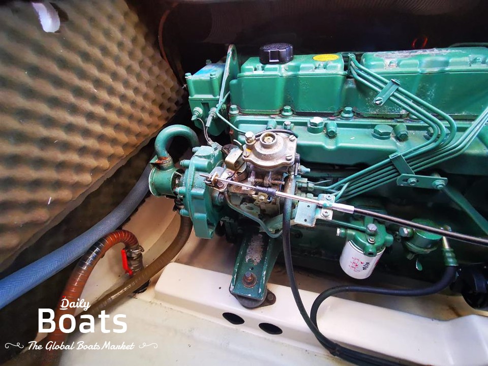 1991 Bénéteau Boats Antares 850 for sale. View price, photos and Buy ...