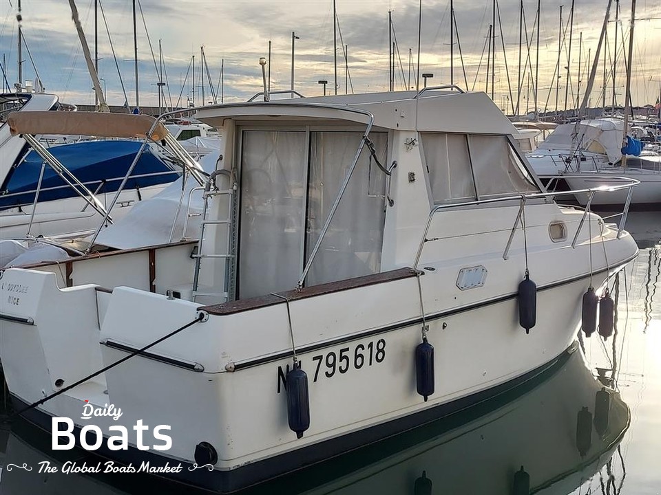 1991 Bénéteau Boats Antares 850 for sale. View price, photos and Buy ...