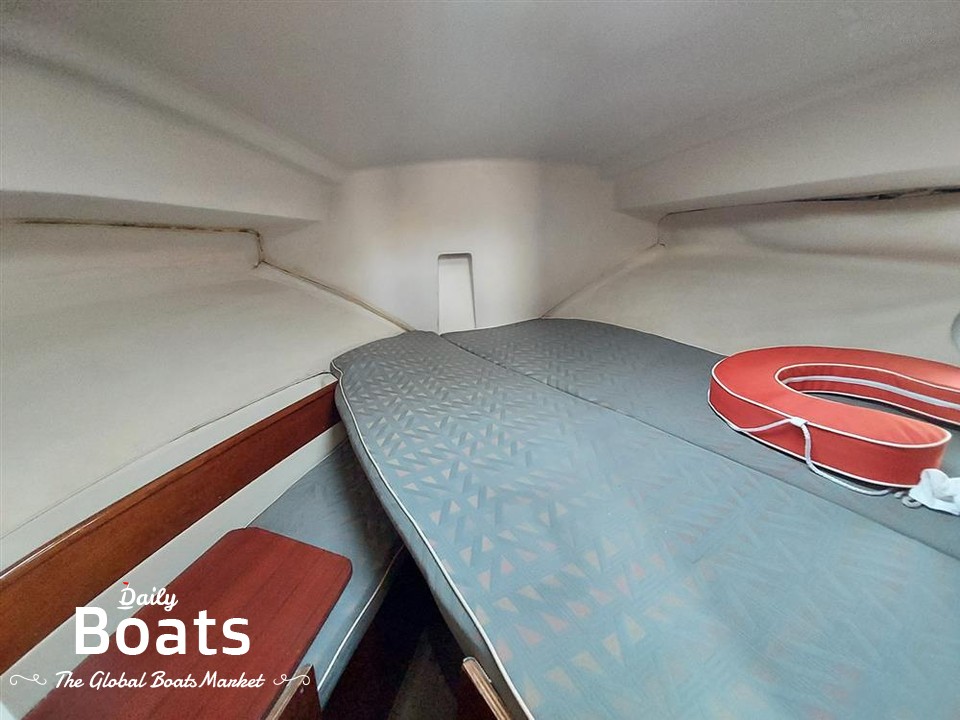 1991 Bénéteau Boats Antares 850 for sale. View price, photos and Buy ...