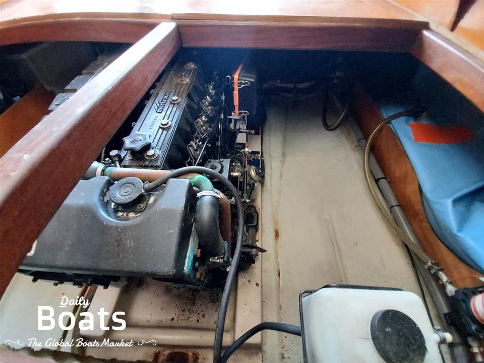 1991 Bénéteau Boats Antares 850 for sale. View price, photos and Buy ...