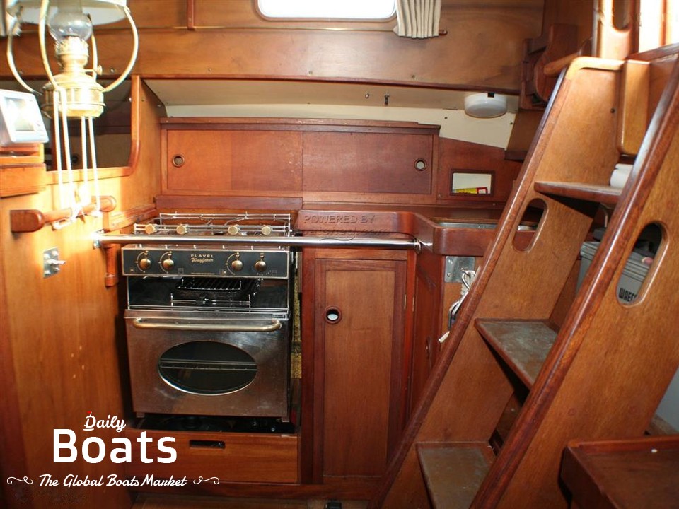 1999 Ebbtide 33 for sale. View price, photos and Buy 1999 Ebbtide 33 ...