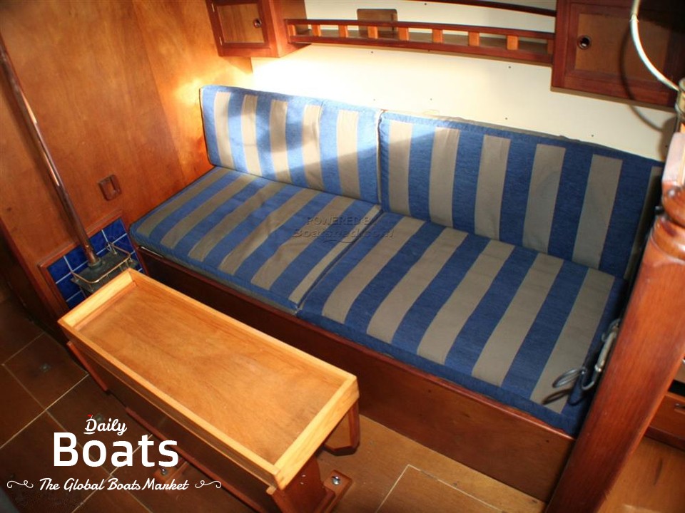 1999 Ebbtide 33 for sale. View price, photos and Buy 1999 Ebbtide 33 ...