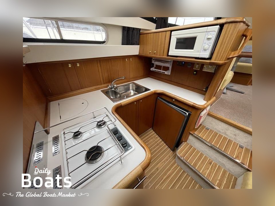 1998 Broom Ocean 38 for sale. View price, photos and Buy 1998 Broom ...