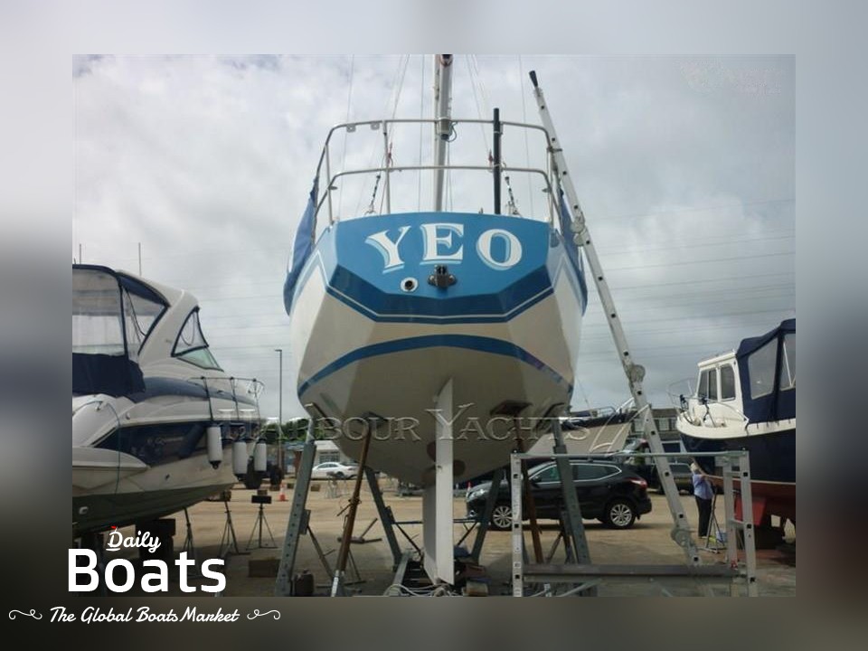 1993 Bruce Roberts Yachts Offshore 38 for sale. View price, photos and ...