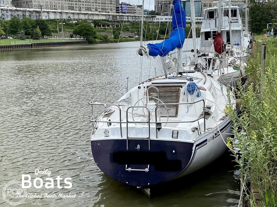 1982 Hunter 31 for sale. View price, photos and Buy 1982 Hunter 31 #190693