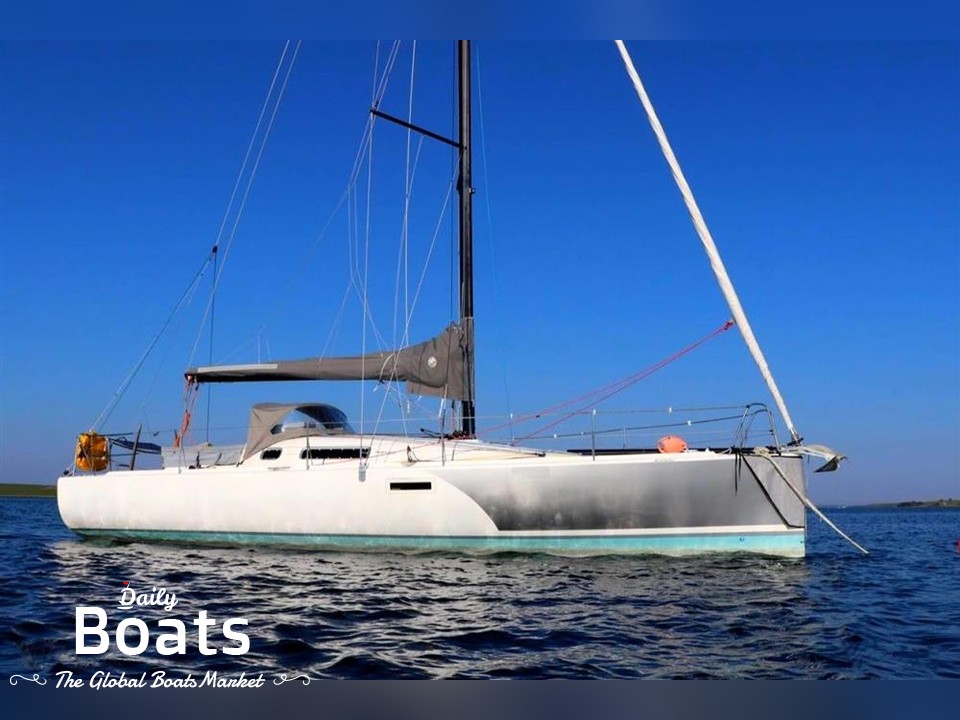 Cruising boats Pogo Structures 10.50 for sale - Daily Boats