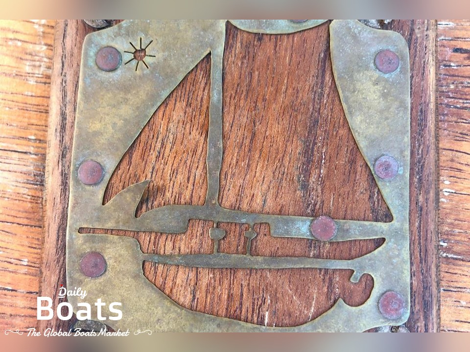 2000 Tyrell and Young of Faversham Colchester Smack 8.9 for sale. View ...