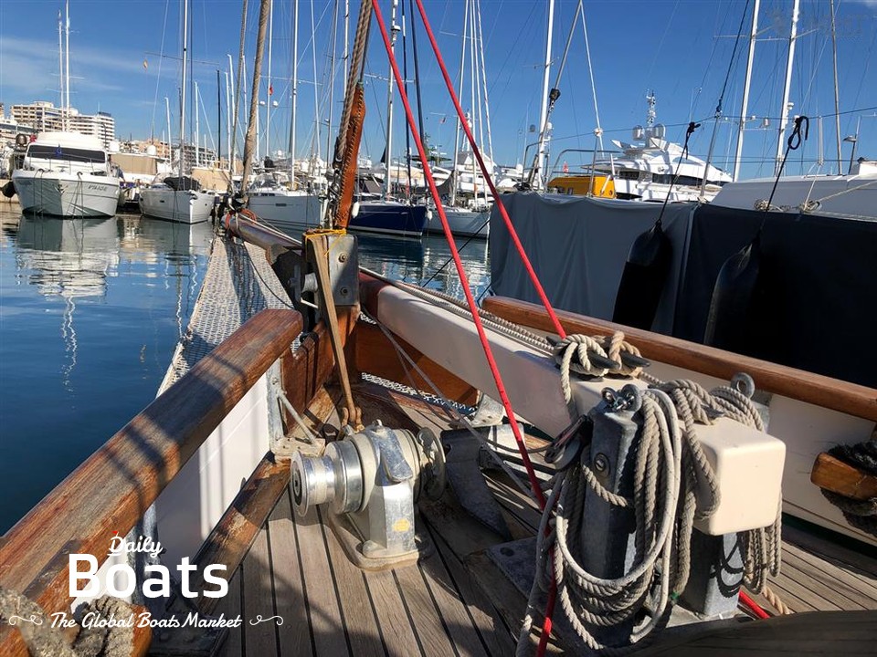 2000 Tyrell and Young of Faversham Colchester Smack 8.9 for sale. View ...