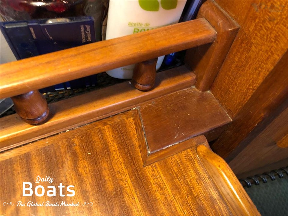 2000 Tyrell and Young of Faversham Colchester Smack 8.9 for sale. View ...