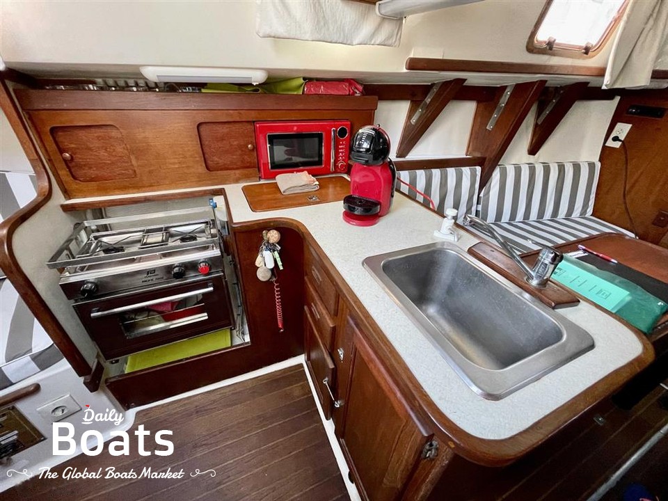 1979 Hunter 33 for sale. View price, photos and Buy 1979 Hunter 33 #191409