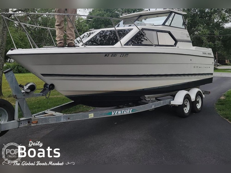 2000 Bayliner Boats 2452 Ciera for sale. View price, photos and Buy ...