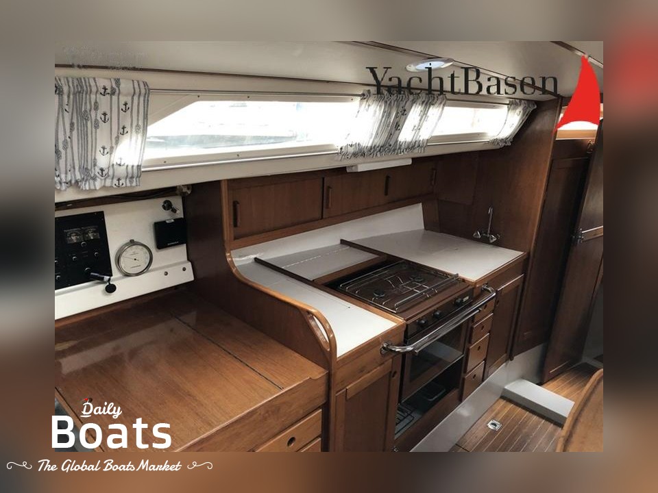 1990 Maxi Yachts 35 for sale. View price, photos and Buy 1990 Maxi ...