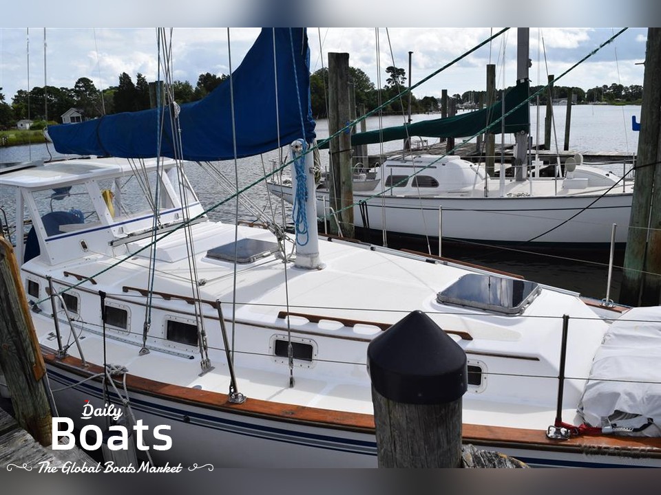 1985 Endeavour 35 for sale. View price, photos and Buy 1985 Endeavour ...