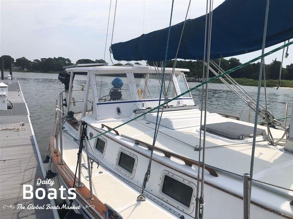 1985 Endeavour 35 for sale. View price, photos and Buy 1985 Endeavour ...