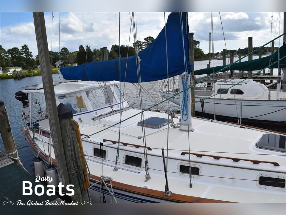 1985 Endeavour 35 for sale. View price, photos and Buy 1985 Endeavour ...