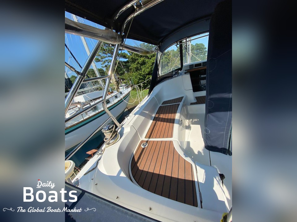 2008 Hunter Legend 38 for sale. View price, photos and Buy 2008 Hunter ...