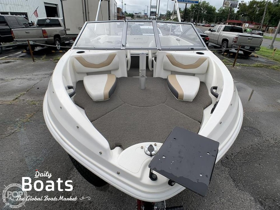 2012 Larson Boats 16 for sale. View price, photos and Buy 2012 Larson ...