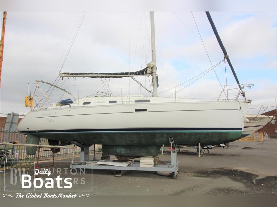 2001 Bénéteau Boats Oceanis 311 for sale. View price, photos and Buy ...