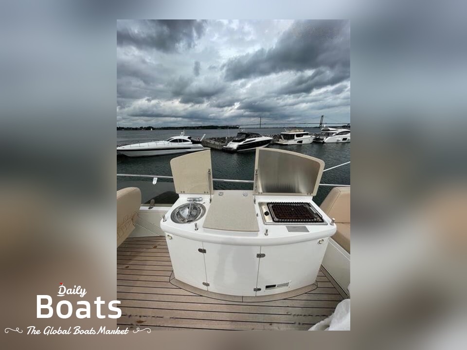 2009 Sealine T50 for sale. View price, photos and Buy 2009 Sealine T50 ...