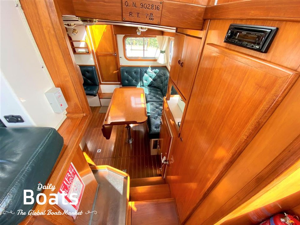 1992 Eagle 32 Flybridge Trawler for sale. View price, photos and Buy ...