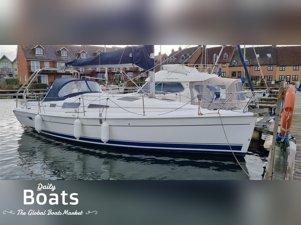 2005 Hunter Legend 33 for sale. View price, photos and Buy 2005 Hunter ...