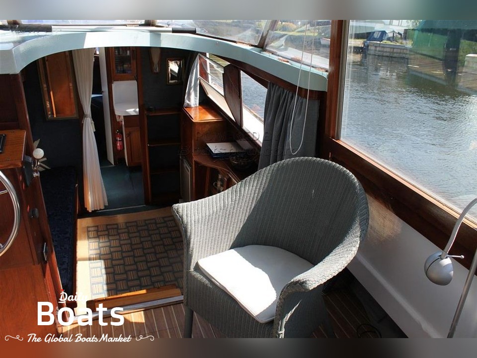 1958 Porter And Haylett 28' Astroline for sale. View price, photos and ...