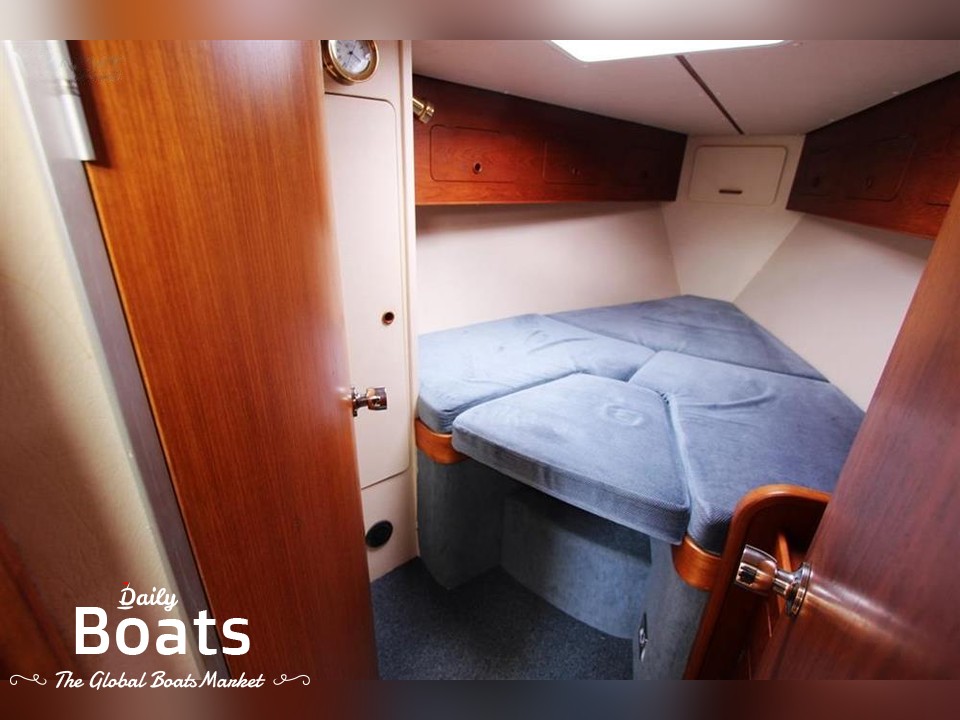 1989 Moody Eclipse 33 for sale. View price, photos and Buy 1989 Moody ...