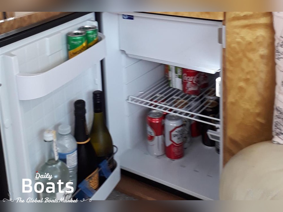 1996 Princess 420 for sale. View price, photos and Buy 1996 Princess ...