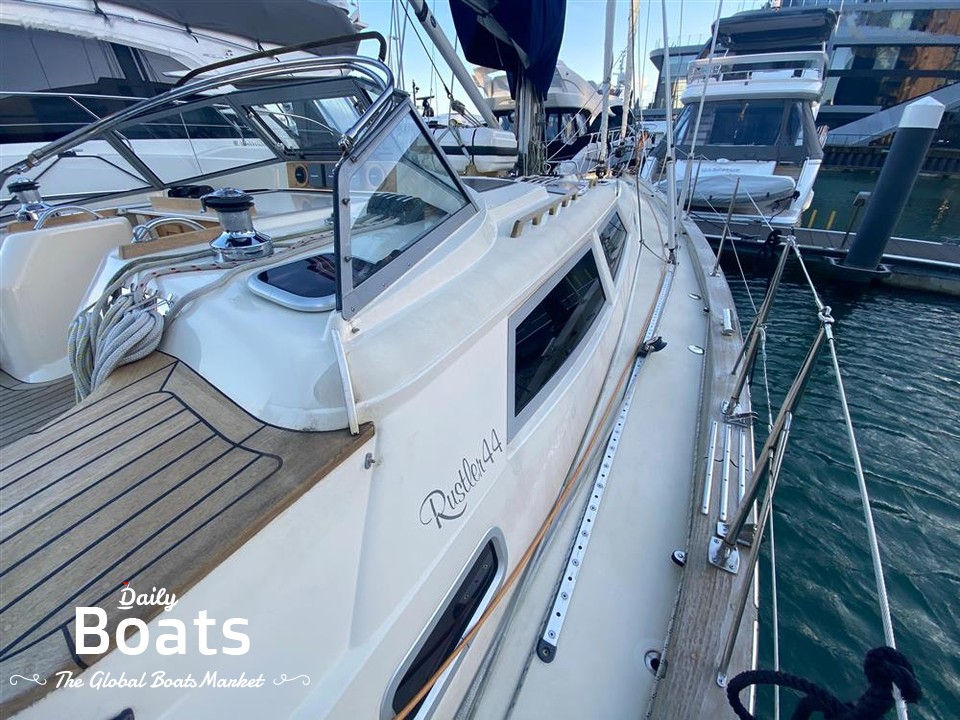 2010 Rustler 44 Ds for sale. View price, photos and Buy 2010 Rustler 44 ...