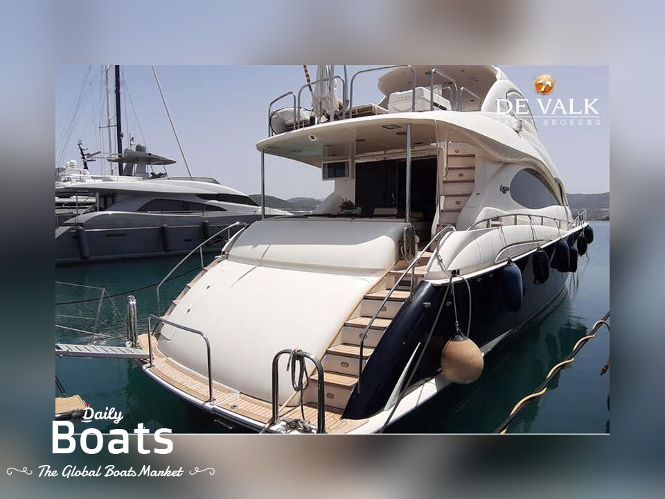 2005 Lazzara Yachts 68 for sale. View price, photos and Buy 2005 ...