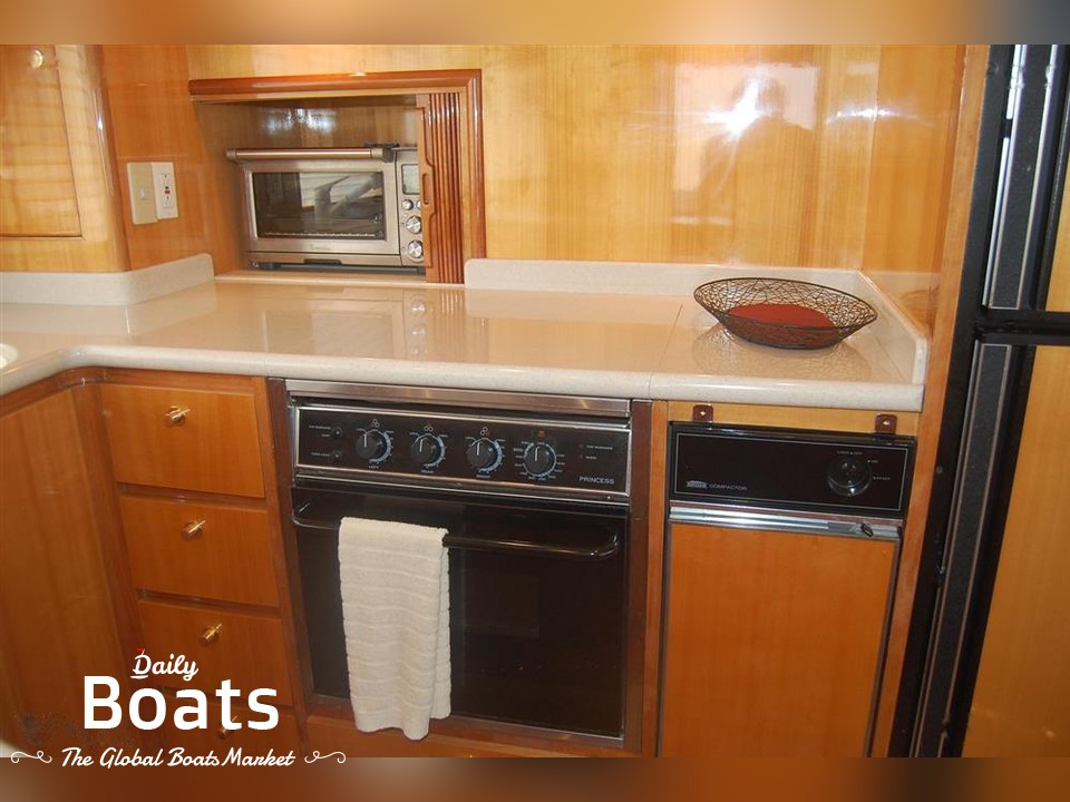 2002 Hampton 490 Trawler Pilot House for sale. View price, photos and ...