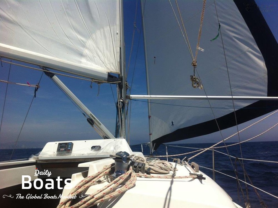 2001 Hunter Legend 290 for sale. View price, photos and Buy 2001 Hunter ...