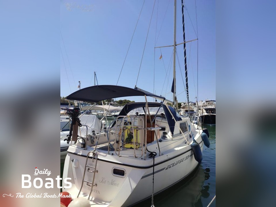 1991 Moody Eclipse 33 for sale. View price, photos and Buy 1991 Moody ...