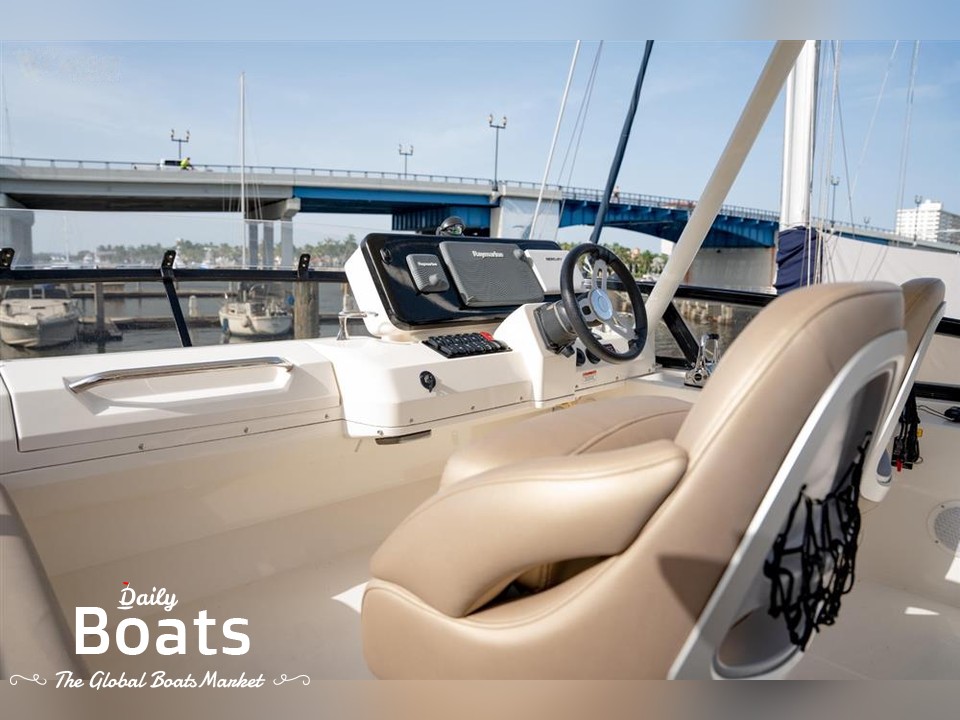 2015 Carver Yachts C40 Command Bridge for sale. View price, photos and ...